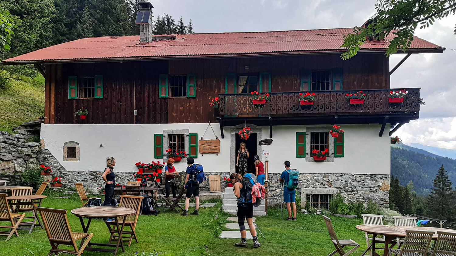 Chalet refuge de Nant Borrant | Tour du Mont Blanc